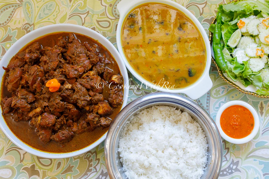 Sunday Lunch Week 35 : Curry Stew Chicken, Dhal & Curry Goat