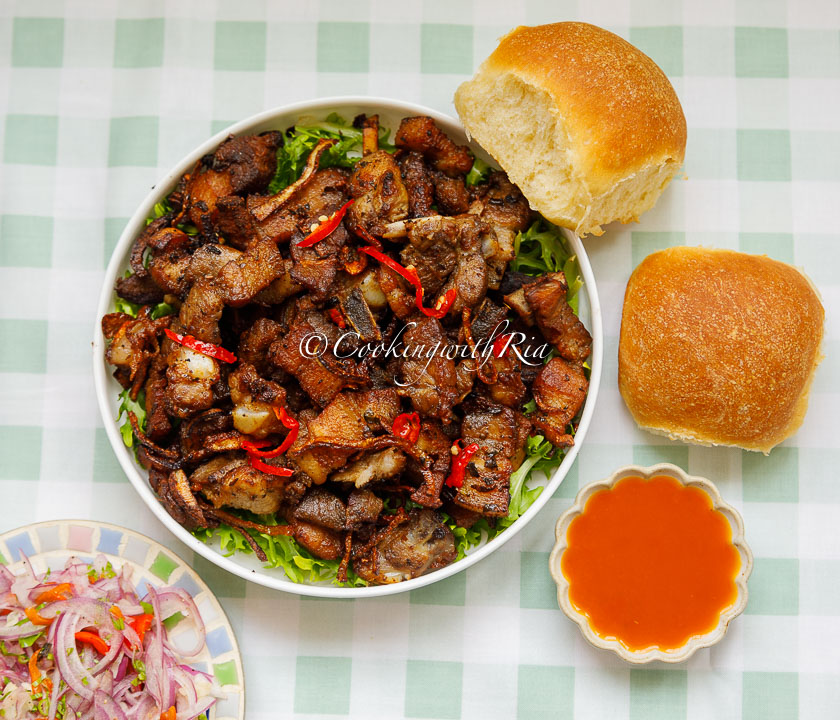 Sunday Lunch Week 49: Garlic Pork & Hops Bread